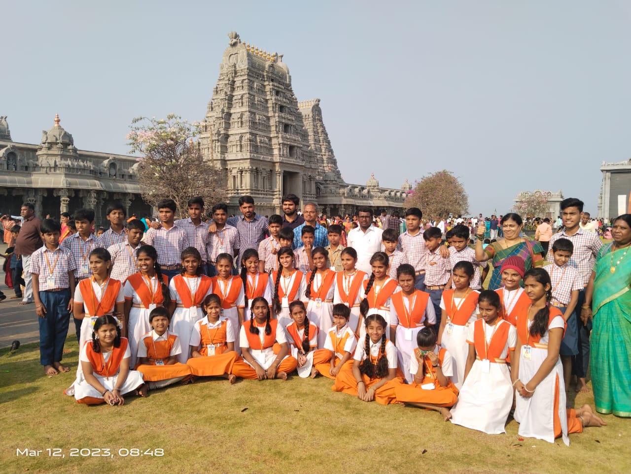SRI SARASWATHI SHISHU MANDIR KPHB